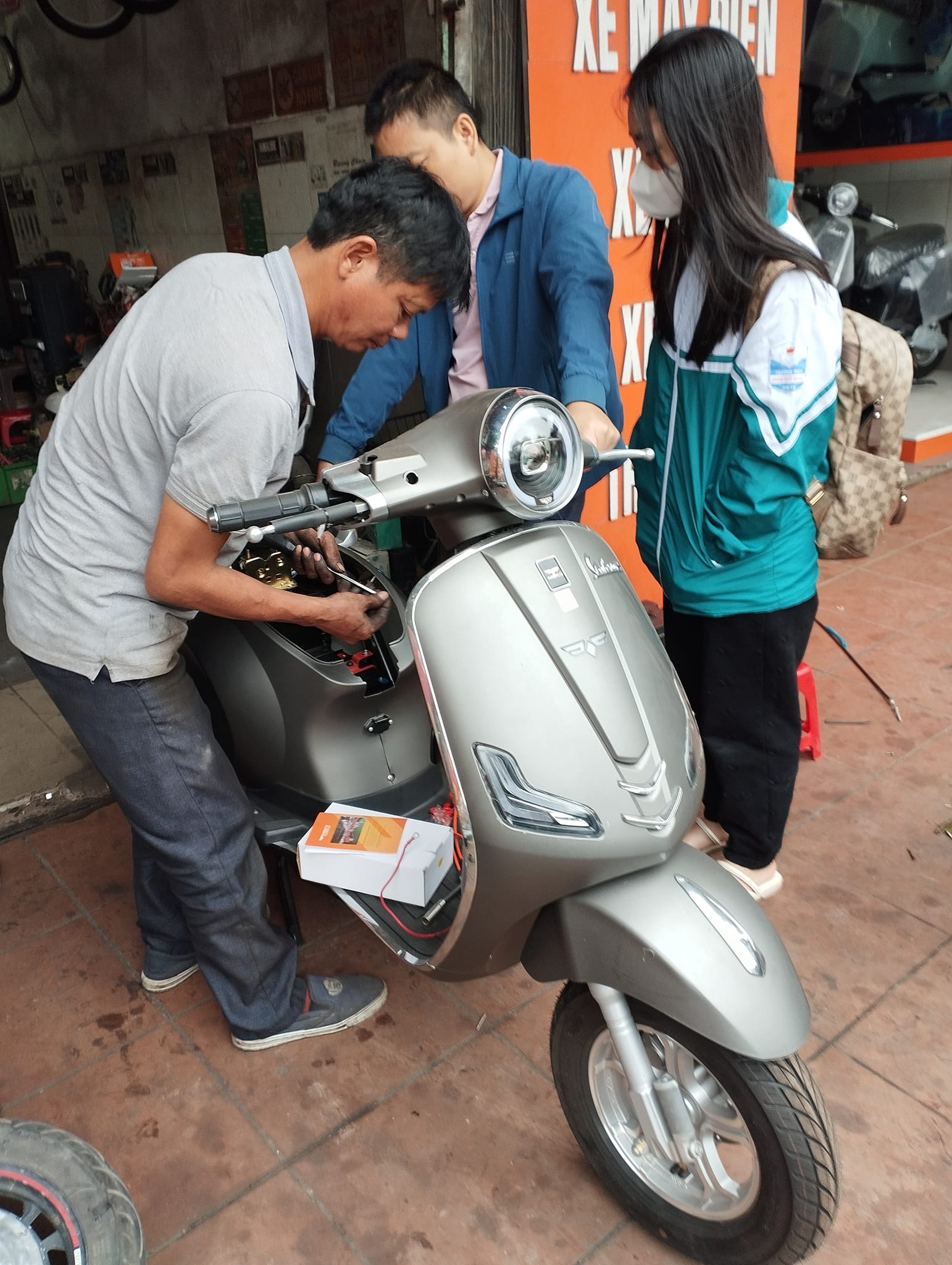 Infographic: Bạn có đang sạc pin xe điện đúng cách? - Anbico E-bike